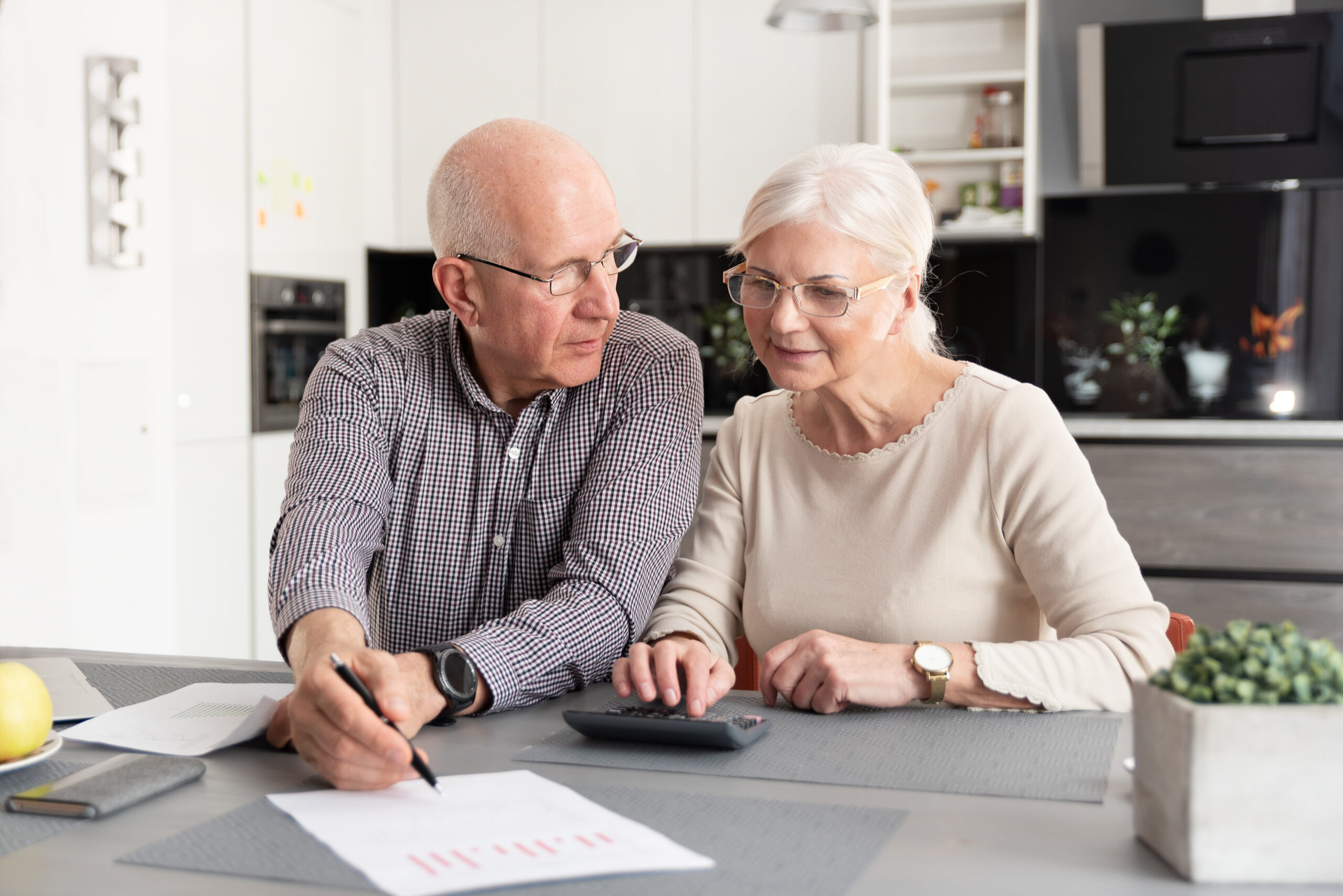 How to Talk About Money When Only One of You Wants To